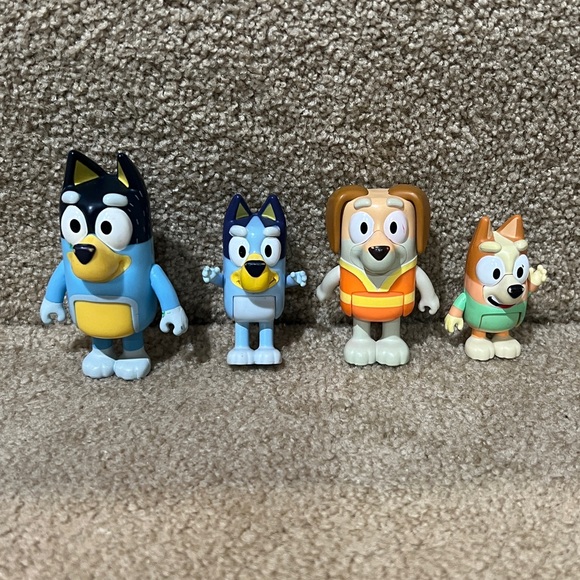 Disney | Toys | Bluey And Friends Lot Of 4 Bingo Dad 3 Poseable Figures ...